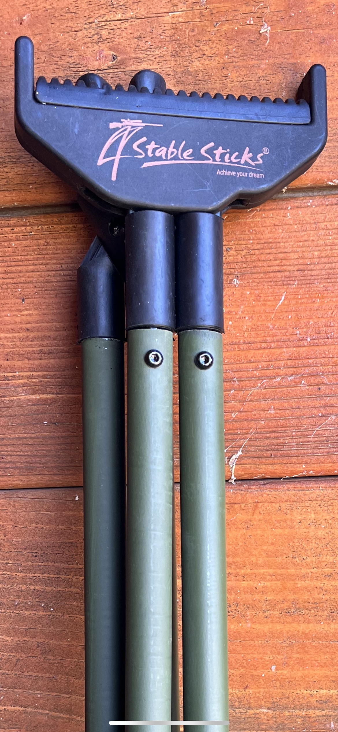 4 Stable Sticks Bush Essential