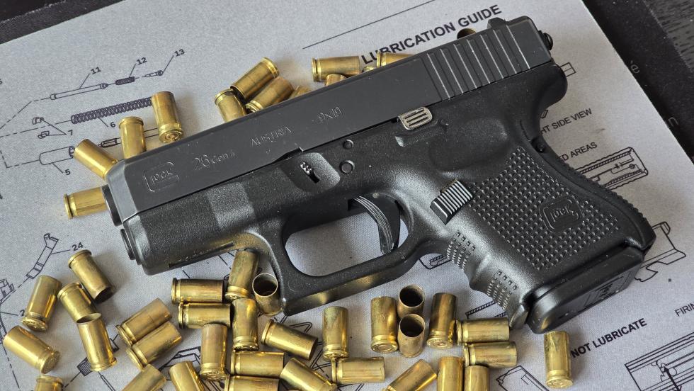 Glock : la petite entreprise autrichienne qui a révolutionné les armes ...
