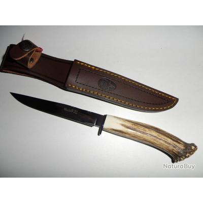 Cadeau à offrir ce POIGNARD MUELA ( Mod. Nicker GREDOS ) avec son étui ...