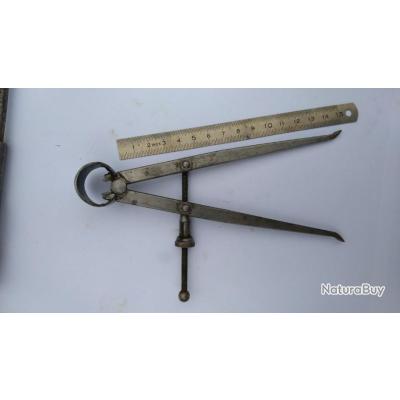 Compas ancien d'intérieur - Porte-outils (7395177)
