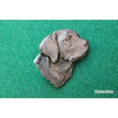 Pin's représentant un chien ( A identifier la race ) - Broches et Pin's ...