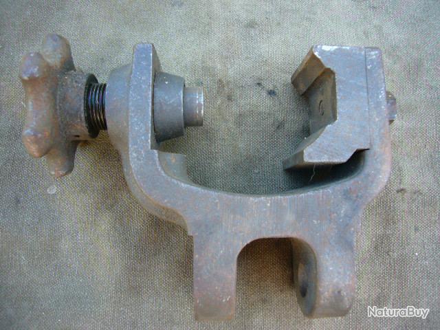 Chape support mitrailleuse AA52 sur M53 post Us ww2 Jeep willys Ford ...
