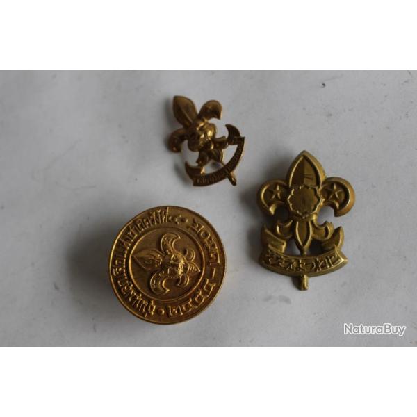 Trois anciennes insignes Scout - Médailles, Décorations, Ordres (8768702)