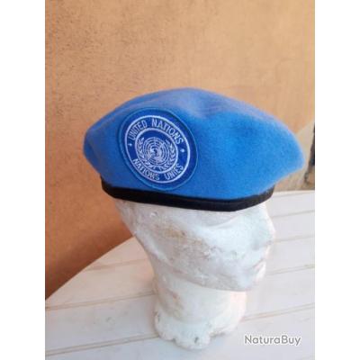 BÉRET BLEU CIEL "UNITED NATIONS" - Béret et bacchis (9002103)