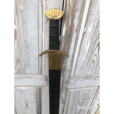 TRES GRANDE EPEE DE CHEVALIER AVEC SON FOURREAU - Epées (9655068)