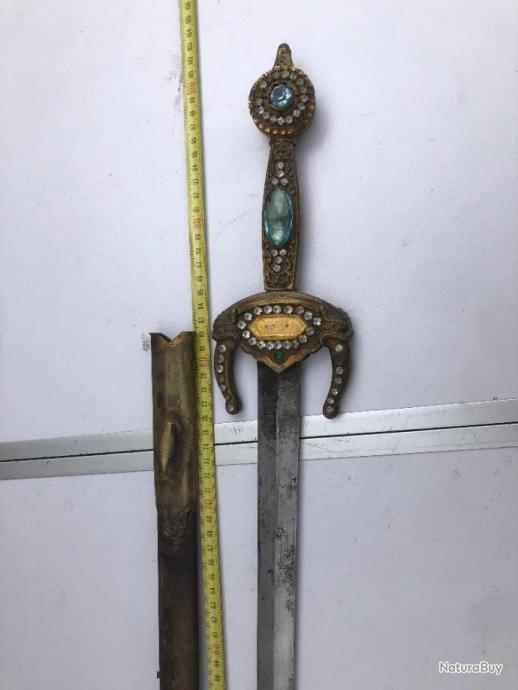 ANCIENNE GRANDE EPEE AVEC DES PIERRES FANTAISIE MONTURE BONZE - Epées ...