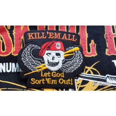 Patch KILL' EM ALL ( Hauteur : .6.8 cm -- Largeur : 7.5 cm ) - Insignes en tissu - Patchs (9680031)