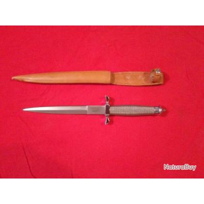 TRÈS BELLE DAGUE DE COMBAT HIBBEN KNIVES Style V-42 - Couteaux et ...