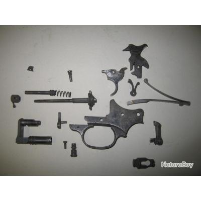 LOT DE PIECES POUR REVOLVER 1892 - Pièces et Eléments d'armes de ...