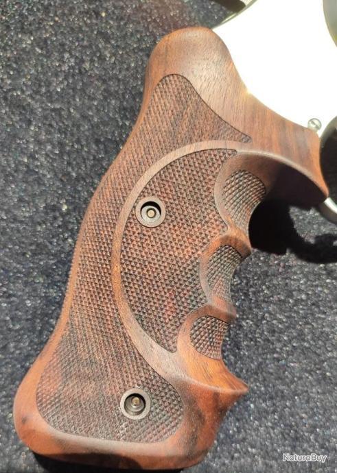 Nill Griffe SW03X8 Smith & Wesson 686 round butt - Crosses poignées ...