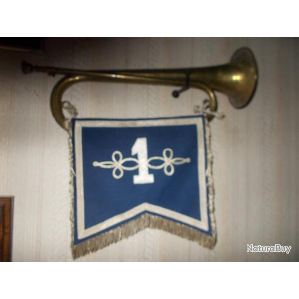 Clairon Militaire avec flamme du 1e RHP (Régiment de Hussards ...