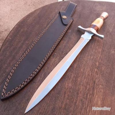 Épée Double tranchants Manche en Os et Bois Étui en cuir noir ...