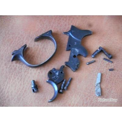 Lot de pièces pour revolver modèle 1915 cal 8 mm . - Pièces détachées ...