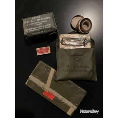Lot US WW2 - kit gaz mask - first aid - blades - protective cover ...