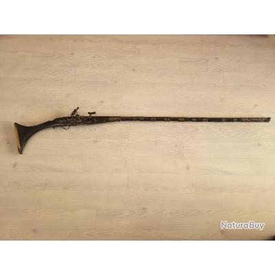 GRAND FUSIL ANCIEN A SILEX MOUKALA - Fusils à silex (11470548)