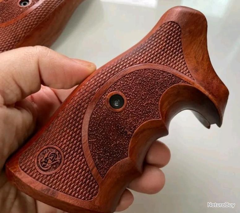 Grips crosse bois pour smith wesson carcasse K/L round butt target - Pièces et Eléments d'armes ...