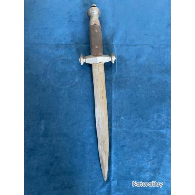 Dague droite artisanale style médiéval - Couteaux droits et fixes ...