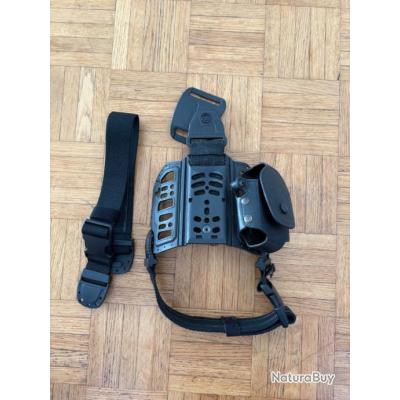 Plaque de cuisse GK avec porte menotte - Pièces et accessoires de ...