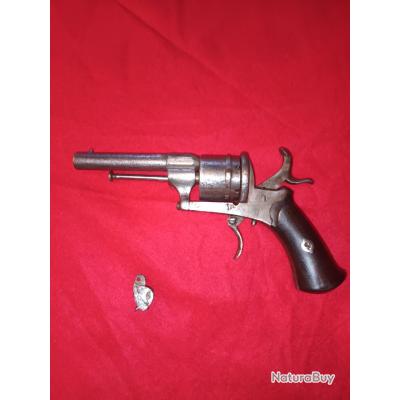 Revolver 7mm à broche type Lefaucheux état moyen voir photos ...