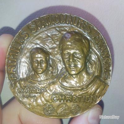 Médaille bronze - premiers Spaciaunautes Français. JL Chrétiens et P ...