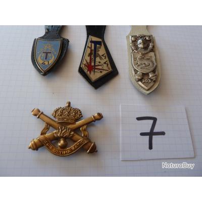 Lot d'insignes militaire n°7 - Insignes - Pucelles - Fourragères (13309087)