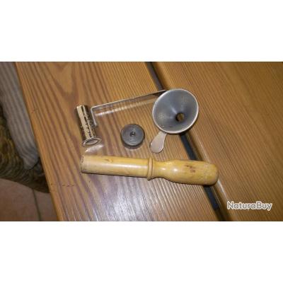 Dosette/bourroir/entonnoir/et sertisseur cal 16 - Sertisseurs (13323926)