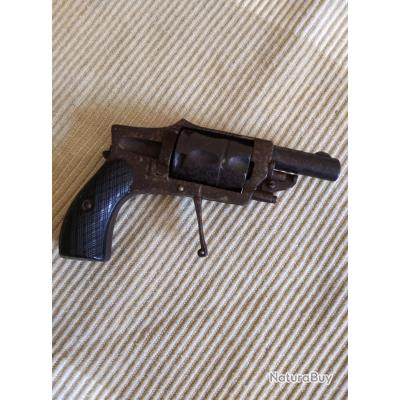 COLLECTION - Petit Révolver complet à restaurer - Revolvers (13390933)