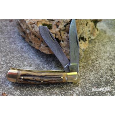 Couteau Trapeur 2 Lames Damas 128 Couches Manche en Bois de Cerf Fabric ...
