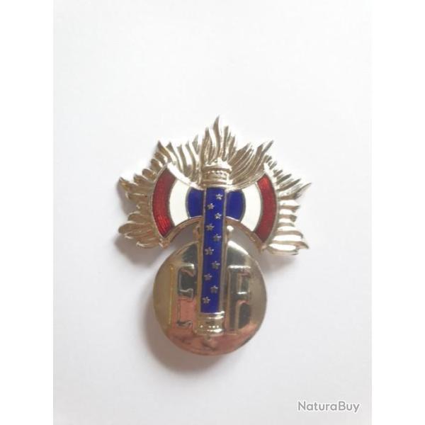 Insigne de casque Adrian A25 - Accessoires de toilette militaria (13481036)