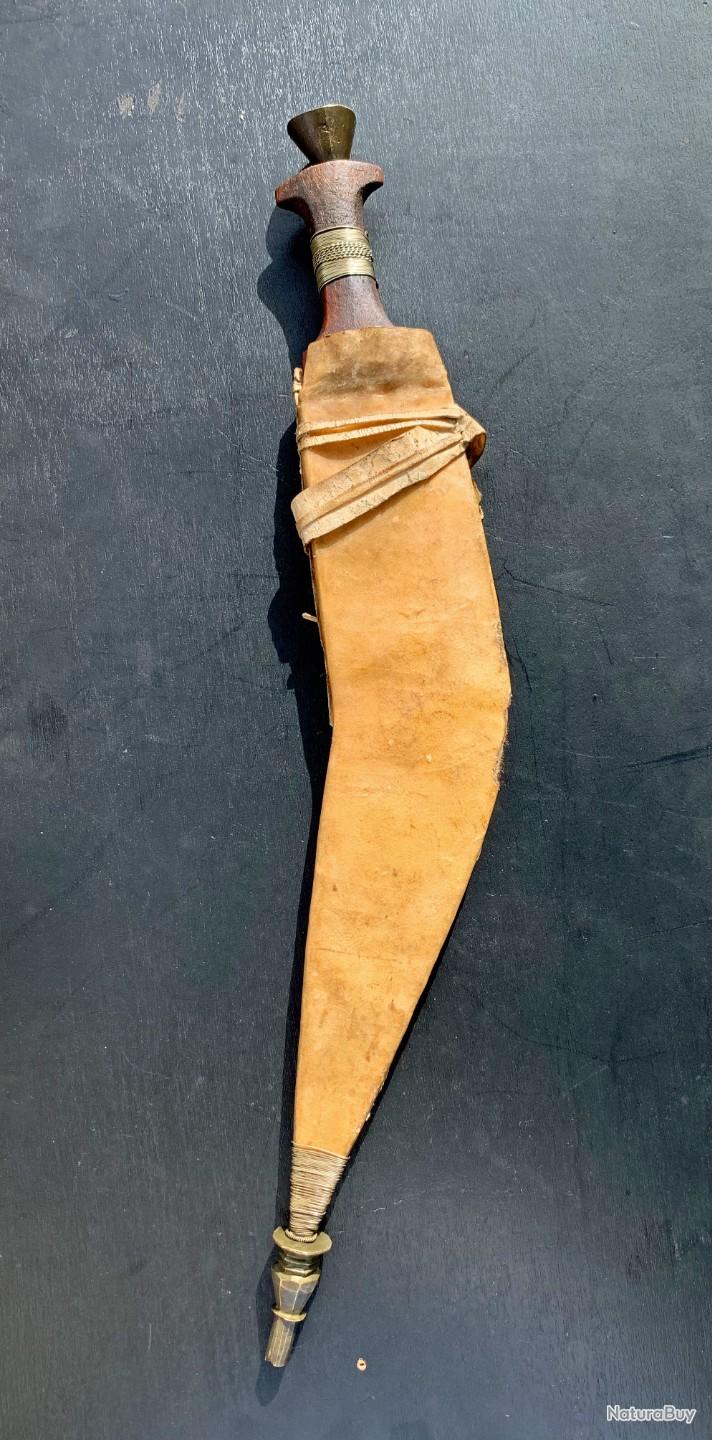 BEAU ET LONG COUTEAU AFRICAIN AFAR / GILE, XX° SIÈCLE, CORNE DE L ...