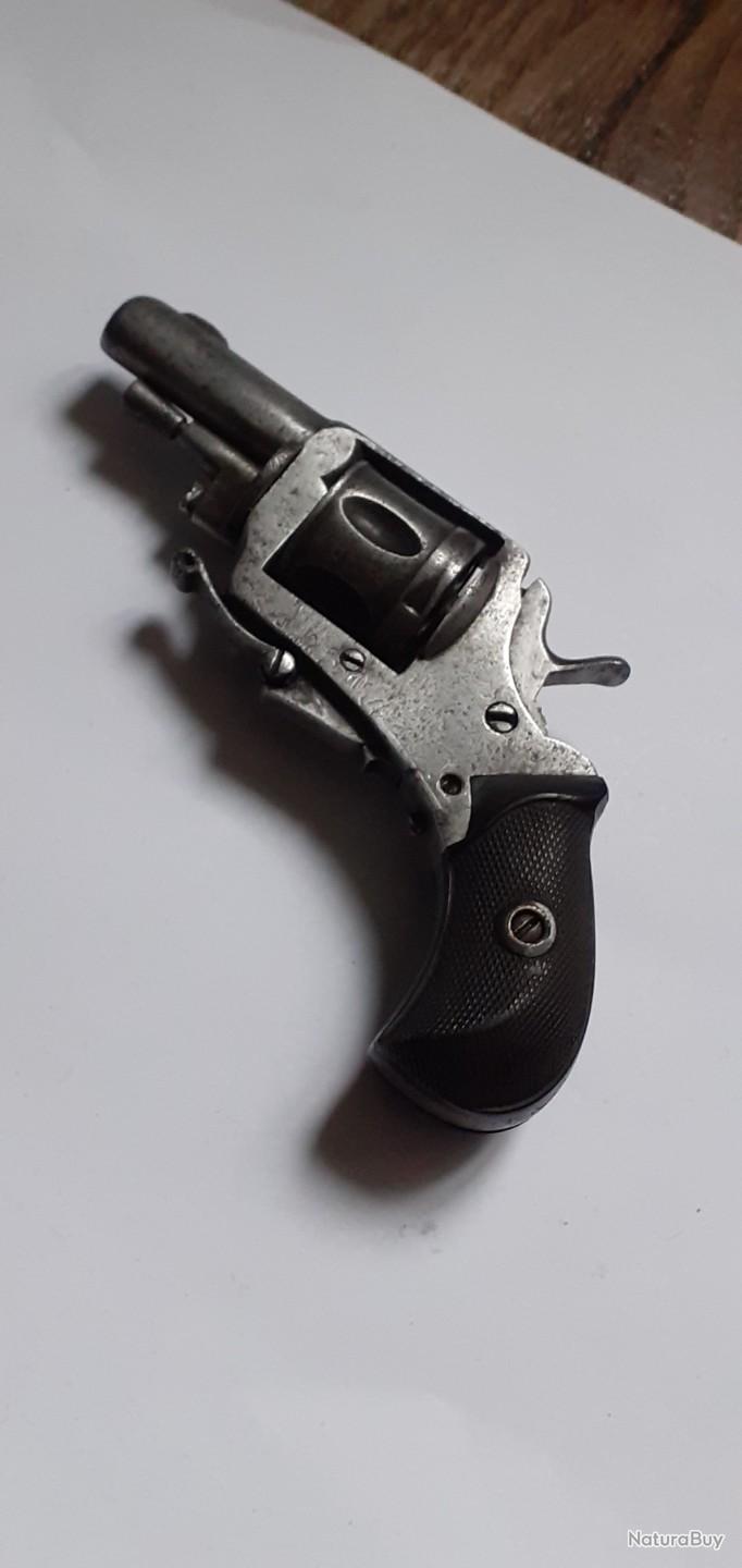 Très jolie petit revolver bulldog en 22 short center fire / 22 court ...
