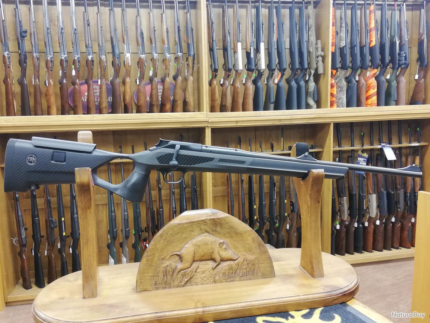 BLASER R8 CARBONE CROSSE FBT 300 win mag canon sans organe de visée ...