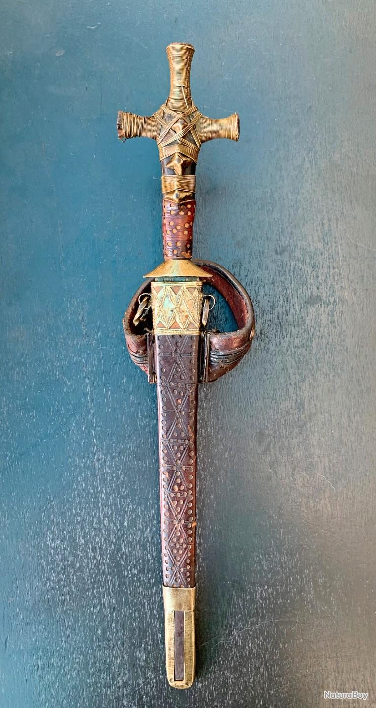 SUPERBE COUTEAU DE BRAS TELEK TOUAREG DU XIX SIECLE, LAME BRONZE ...