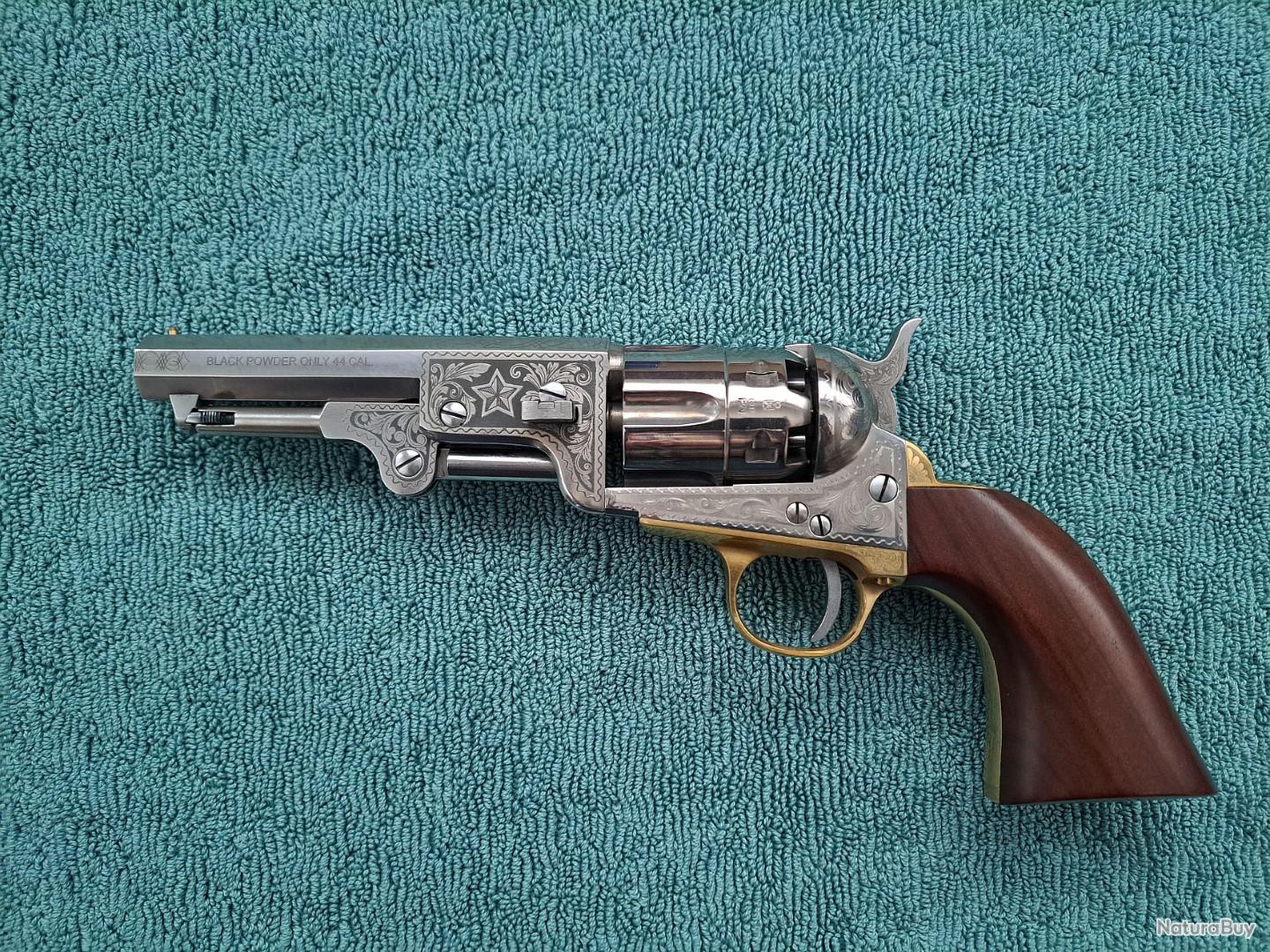 REVOLVER PIETTA 1851 NAVY YANK US MARSHAL Cal. 44 avec 48 cartouches ...