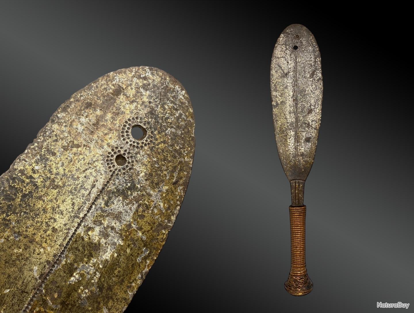 Couteau droit YAKOMA - GBODO Culture Ngbandi - Feuille - République ...