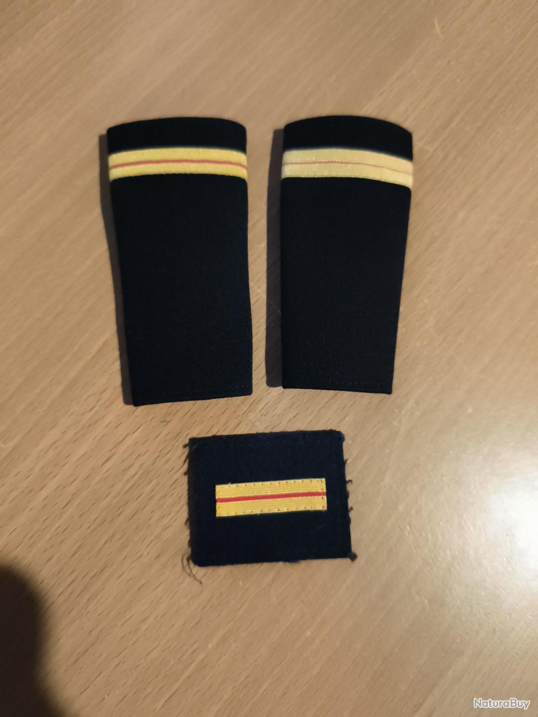 Manchons d'épaules Brigadier de Police et grade de poitrine ...