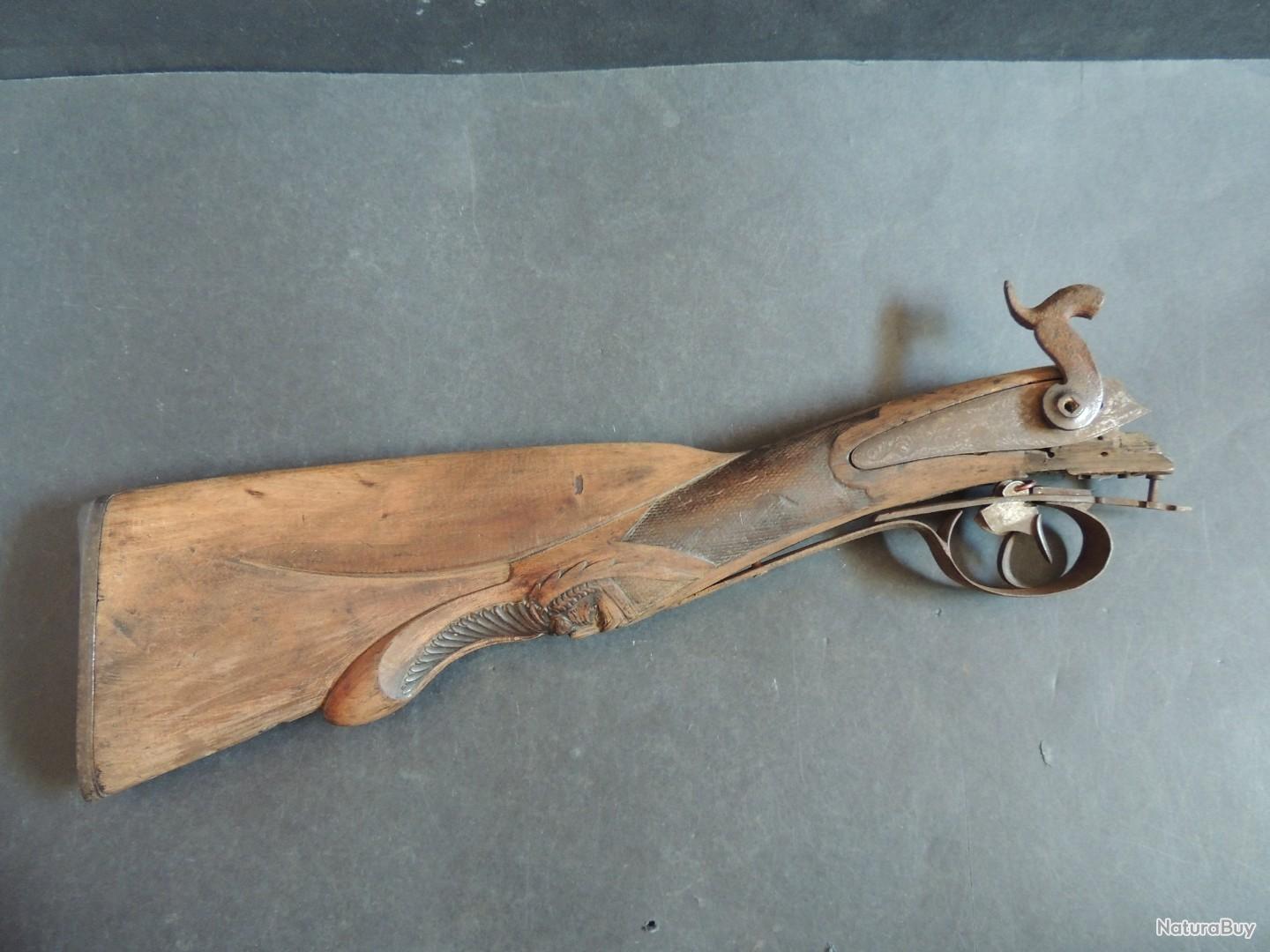 Pièces fusil de chasse ancien poudre noire crosse bois sculpté - Pièces ...