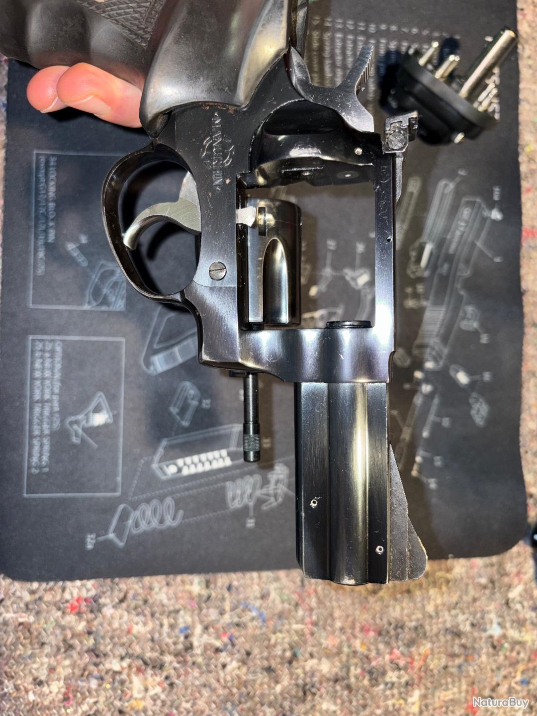 Revolver Manurhin MR88 S - Police municipale de Strasbourg - Canon 3 ...
