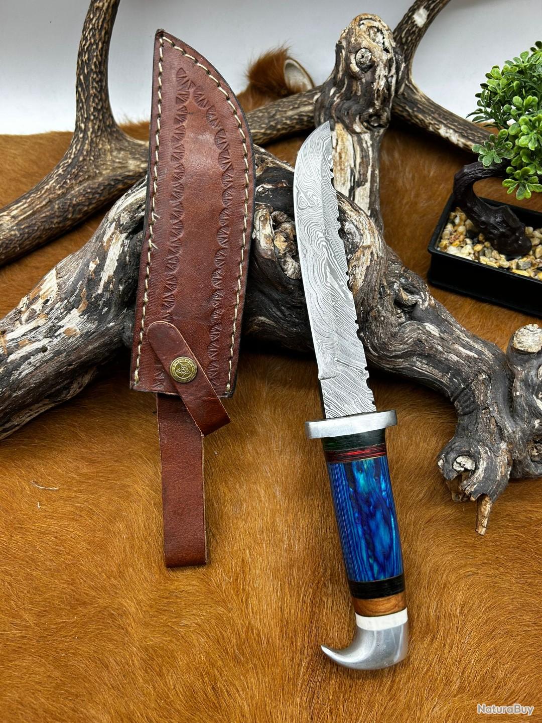 Couteau Bowie de chez RITE EDGE lame acier damas 256 couches manche en bois ref NBC25 - Couteaux ...